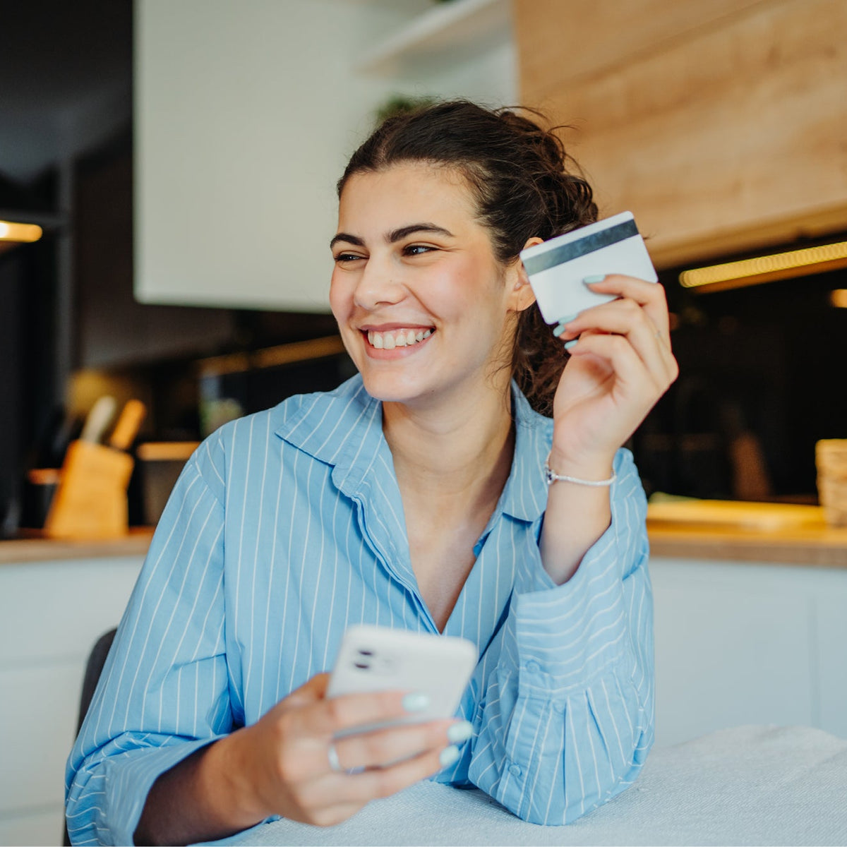 Magstripe vs. Chip: Why Magstripe Cards Are Still Relevant Today – ID ...